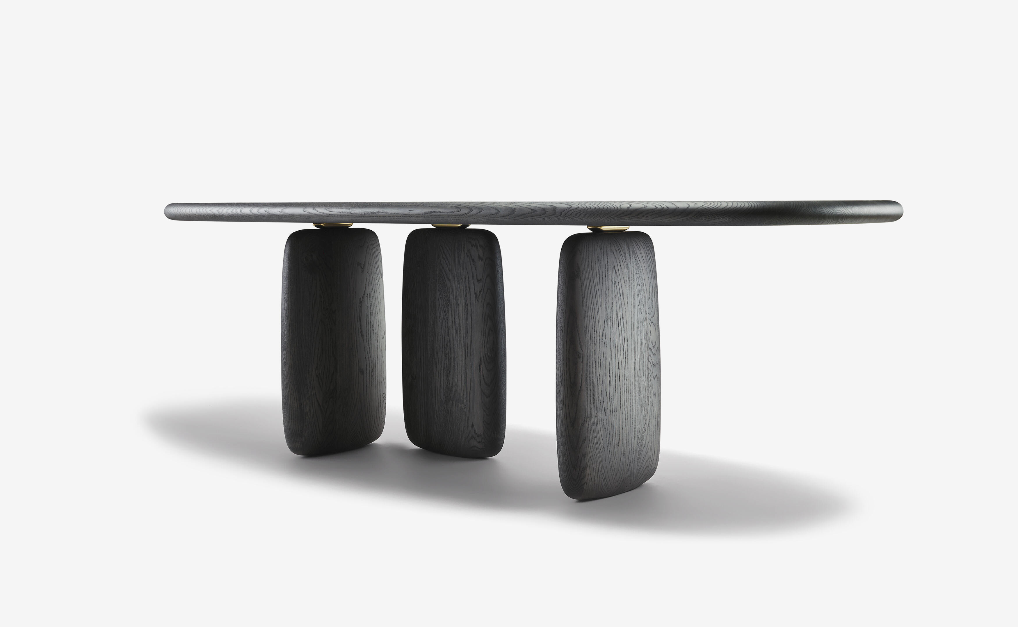 Sé Collections: Atlas Dining Table